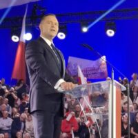 Iwo Bender: Spotkanie Nawrockiego z Trumpem było niezwykłe na wielu ...